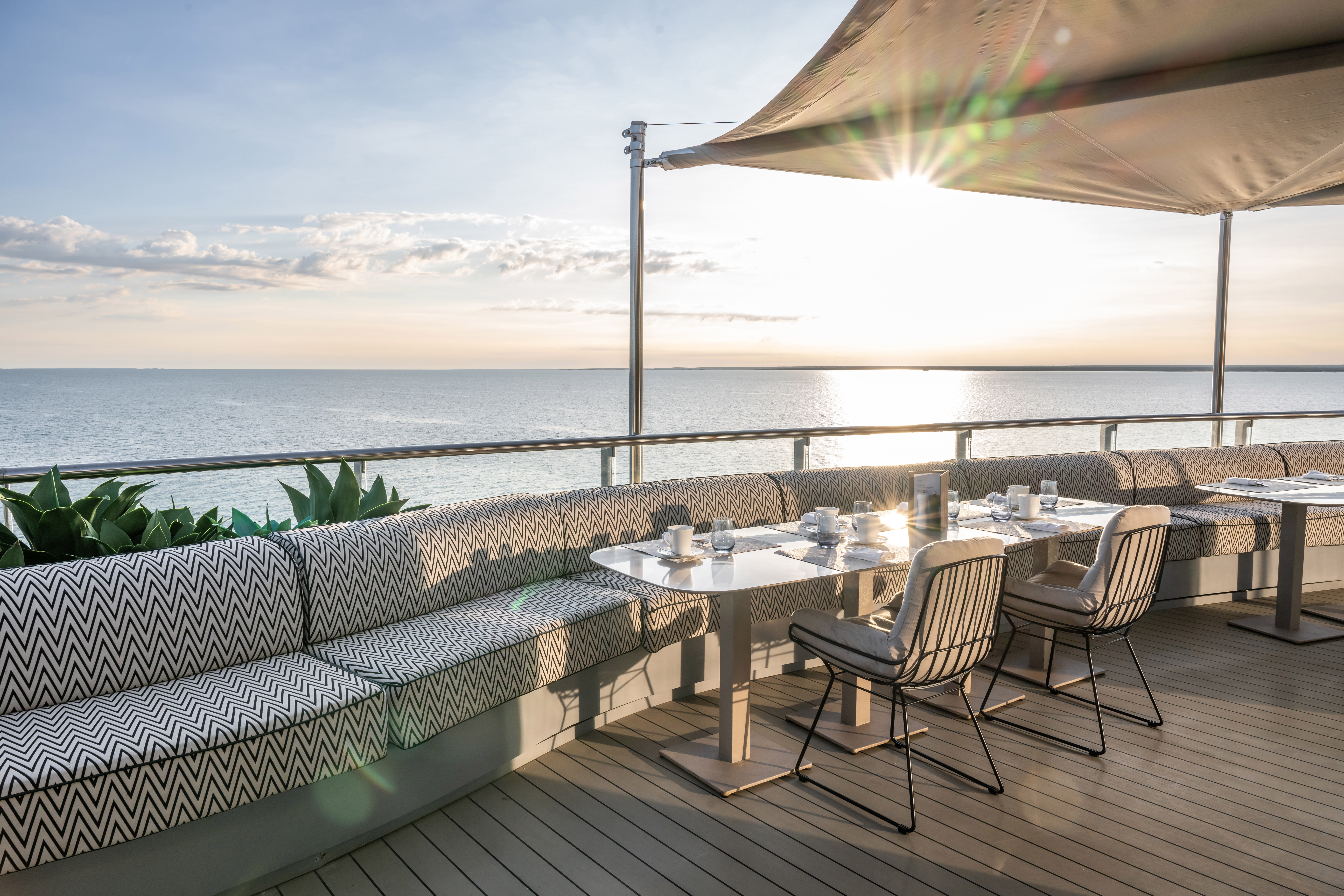 Scenic Eclipse II | Swoop Antarctica